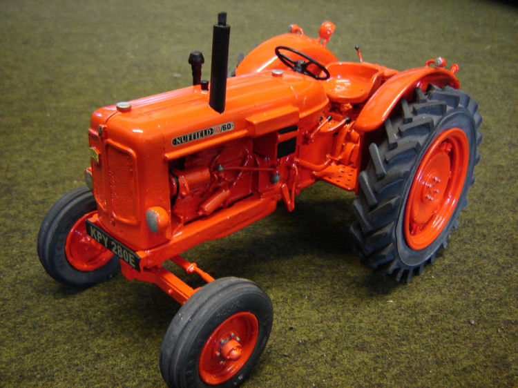 RJN Classic Tractors | Classic Model Tractors - Nuffield 1060